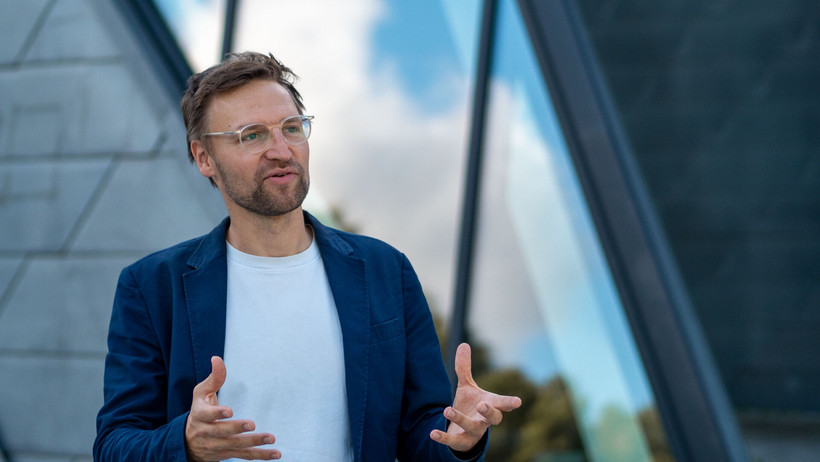 Prof. Dr. Harald Hantke: „Demokratie als Problemlöser erleben“ | Leuphana